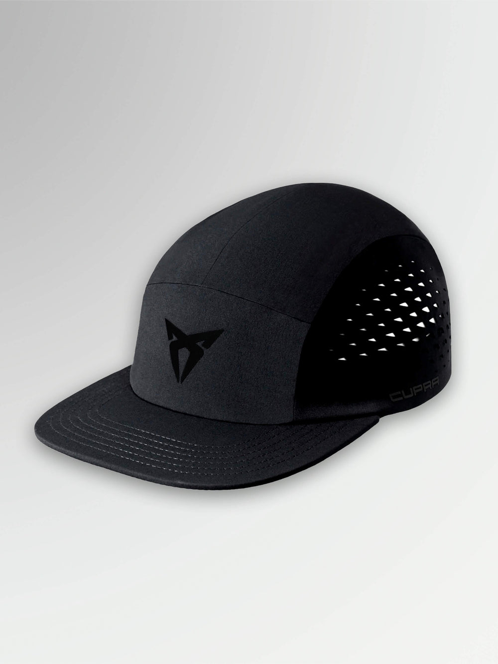CUPRA Gorra Técnica Negra Visera Plana - Tienda Online CUPRA Collection